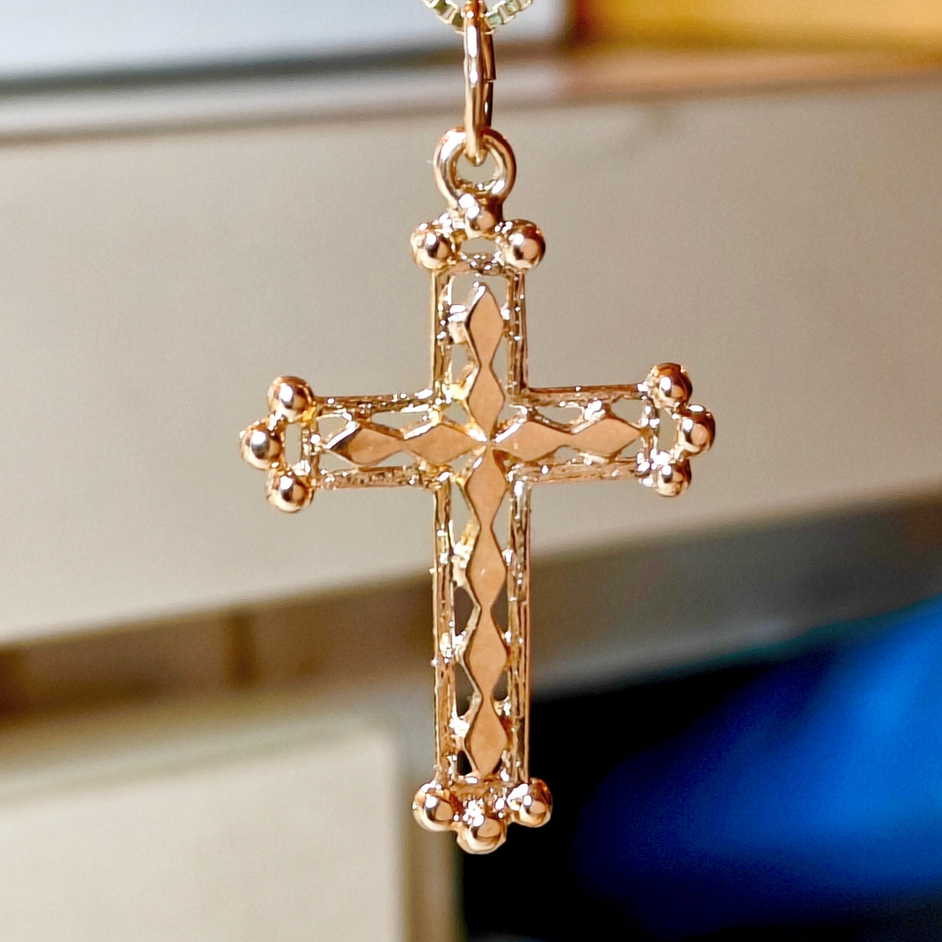 Kotimainen koristeellinen 14k kultaristiriipus 25mm, second hand ...